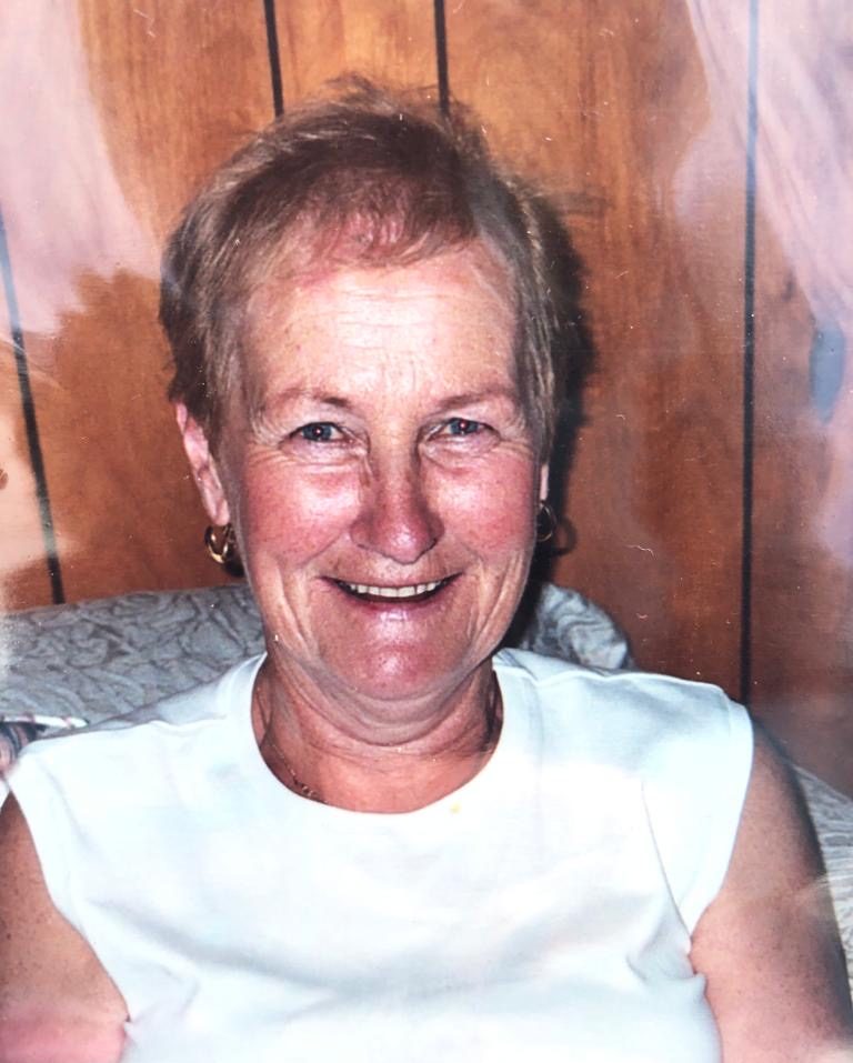 Funeral Service Of Josephine (Jo) Cunniffe | streaming | memoriallane.ie