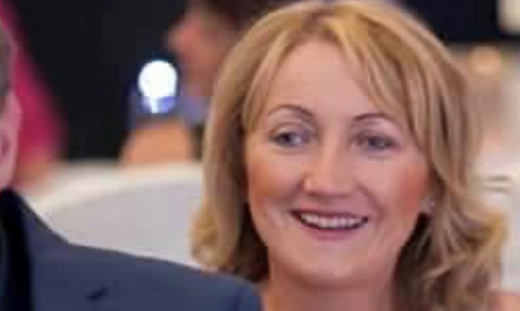 Lisa Walsh's Instagram, Twitter & Facebook on IDCrawl